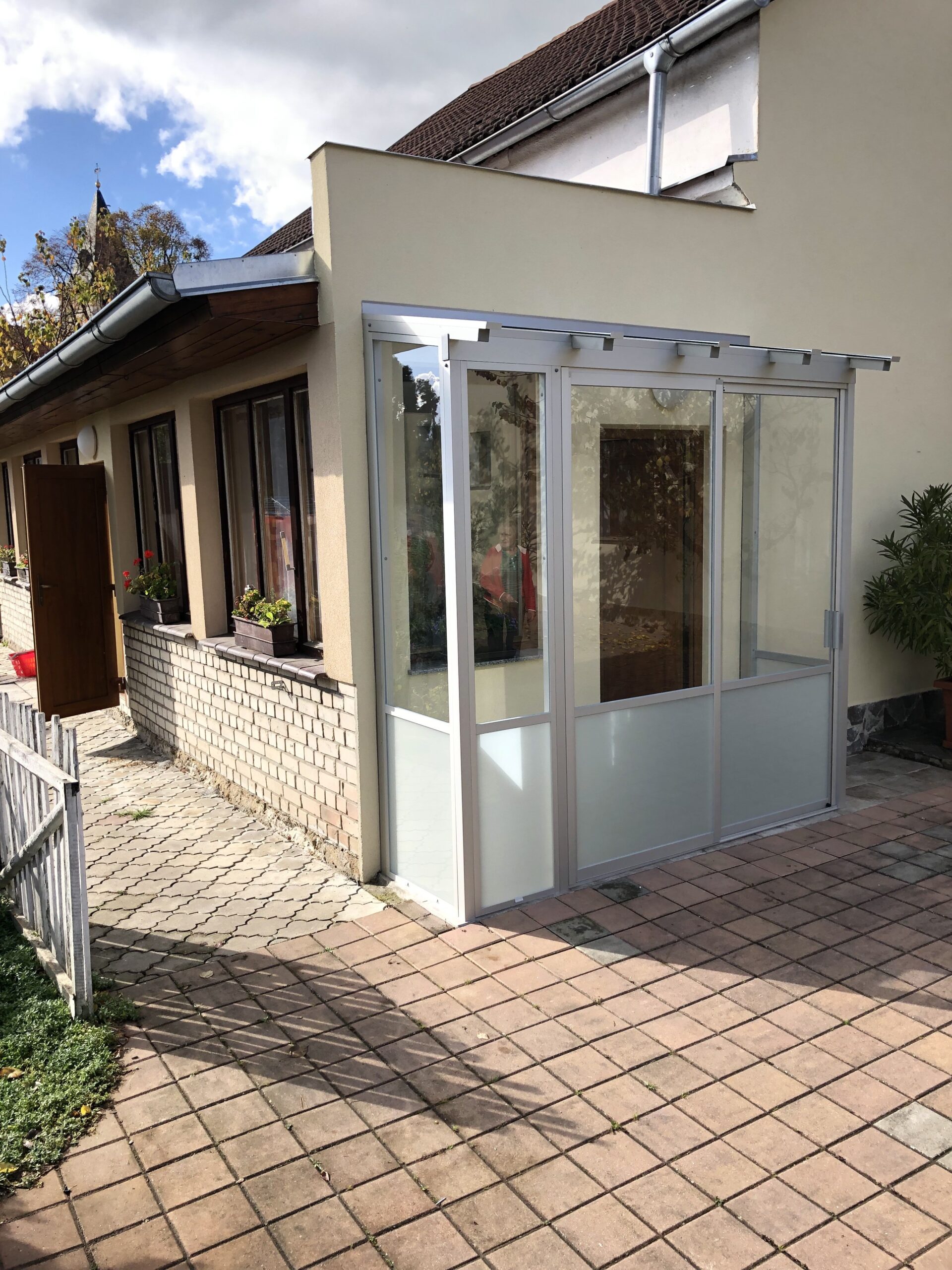 Zimní zahrada - veranda před vchod | Karásek